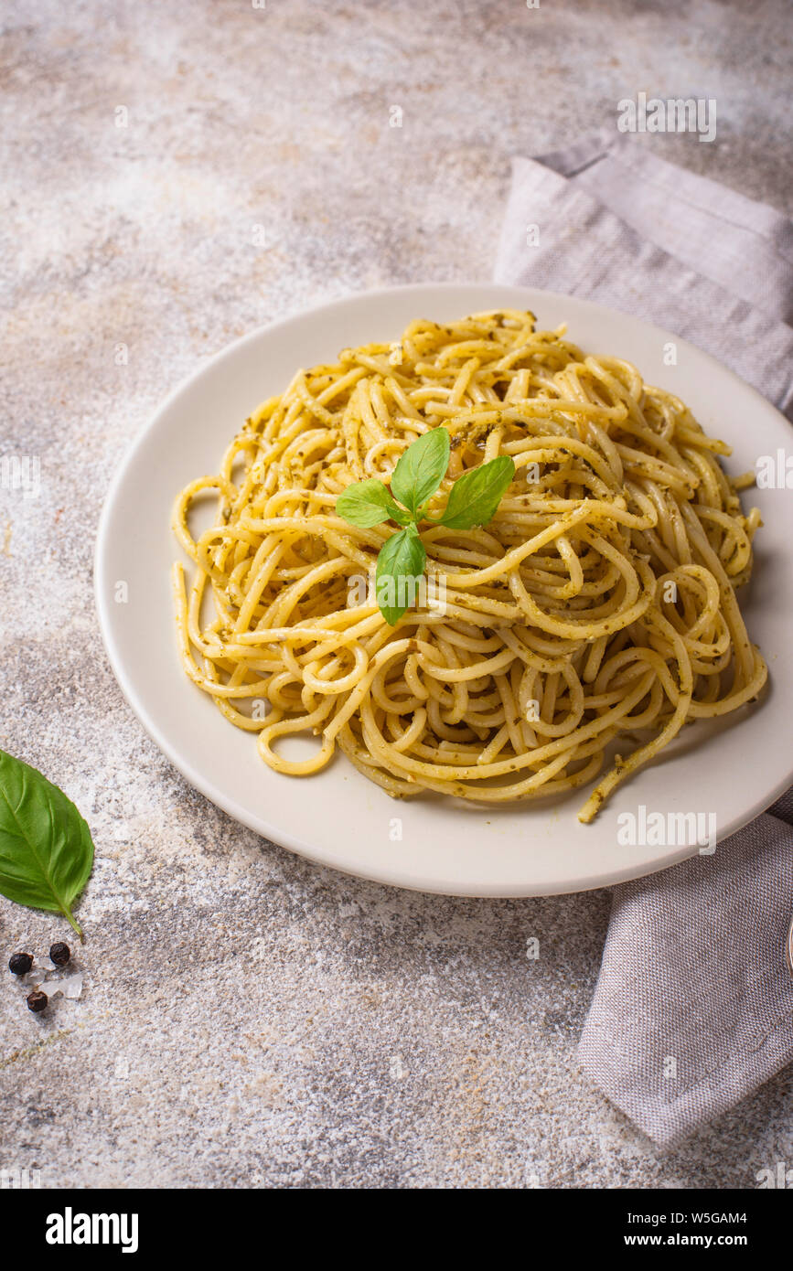 Italian spaghetti pasta with pesto sauce Stock Photo - Alamy