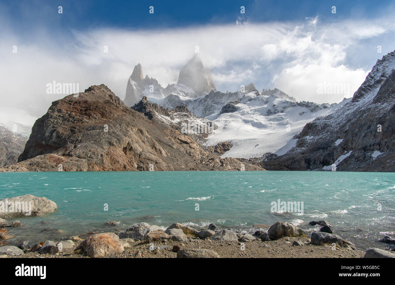 Hiking to Mount Fitz Roy in El Chalten, Argentina Southern Patagonia ...