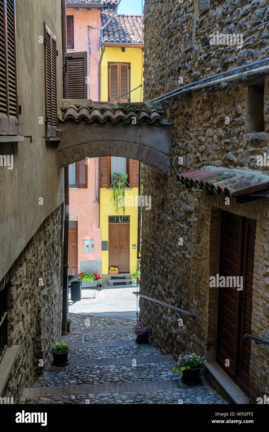 Varzi hi-res stock photography and images - Alamy