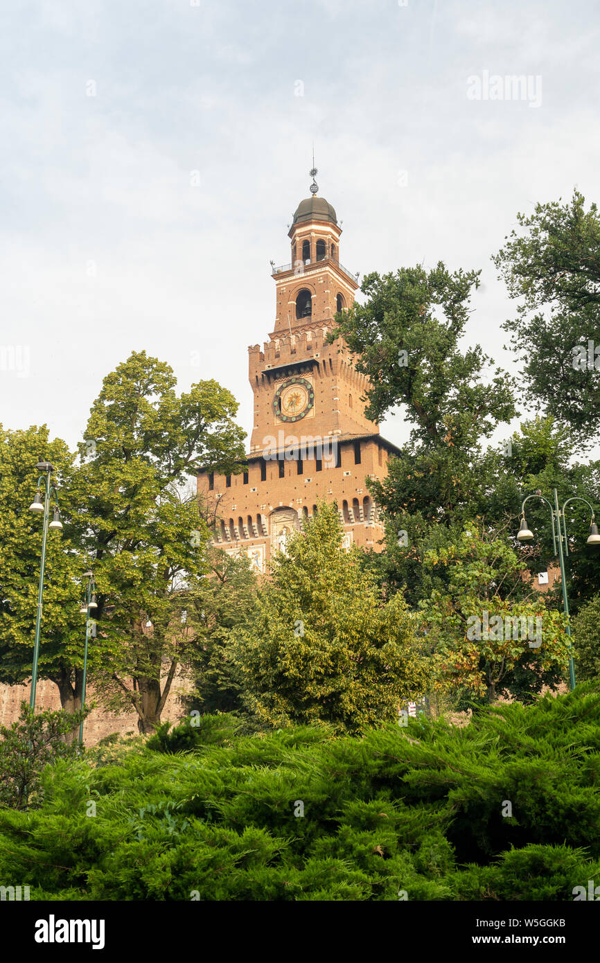 Milan, Lombardy, Italy: the medieval castle known as Castello Sforzesco ...