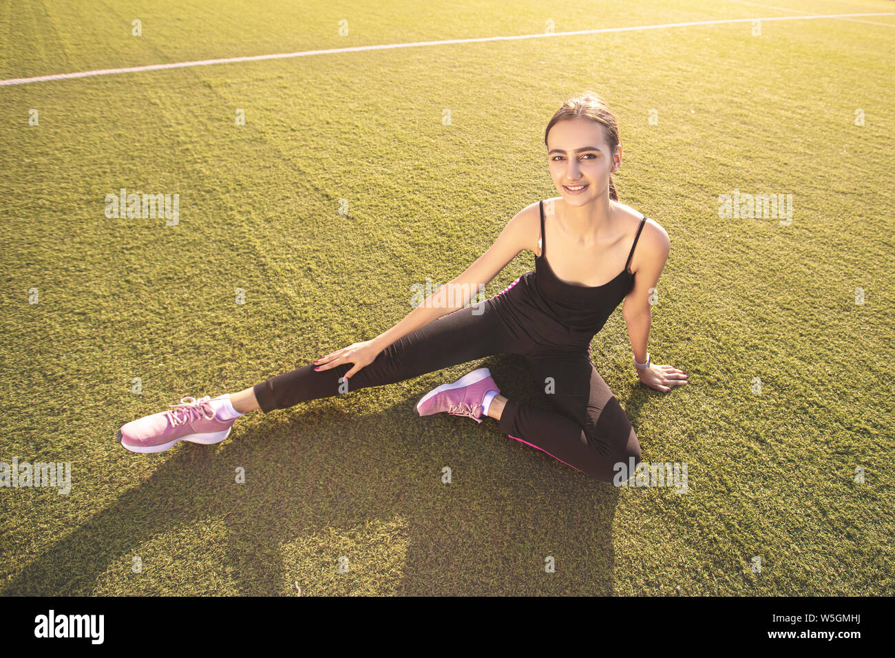Warming up muscles hi-res stock photography and images - Alamy