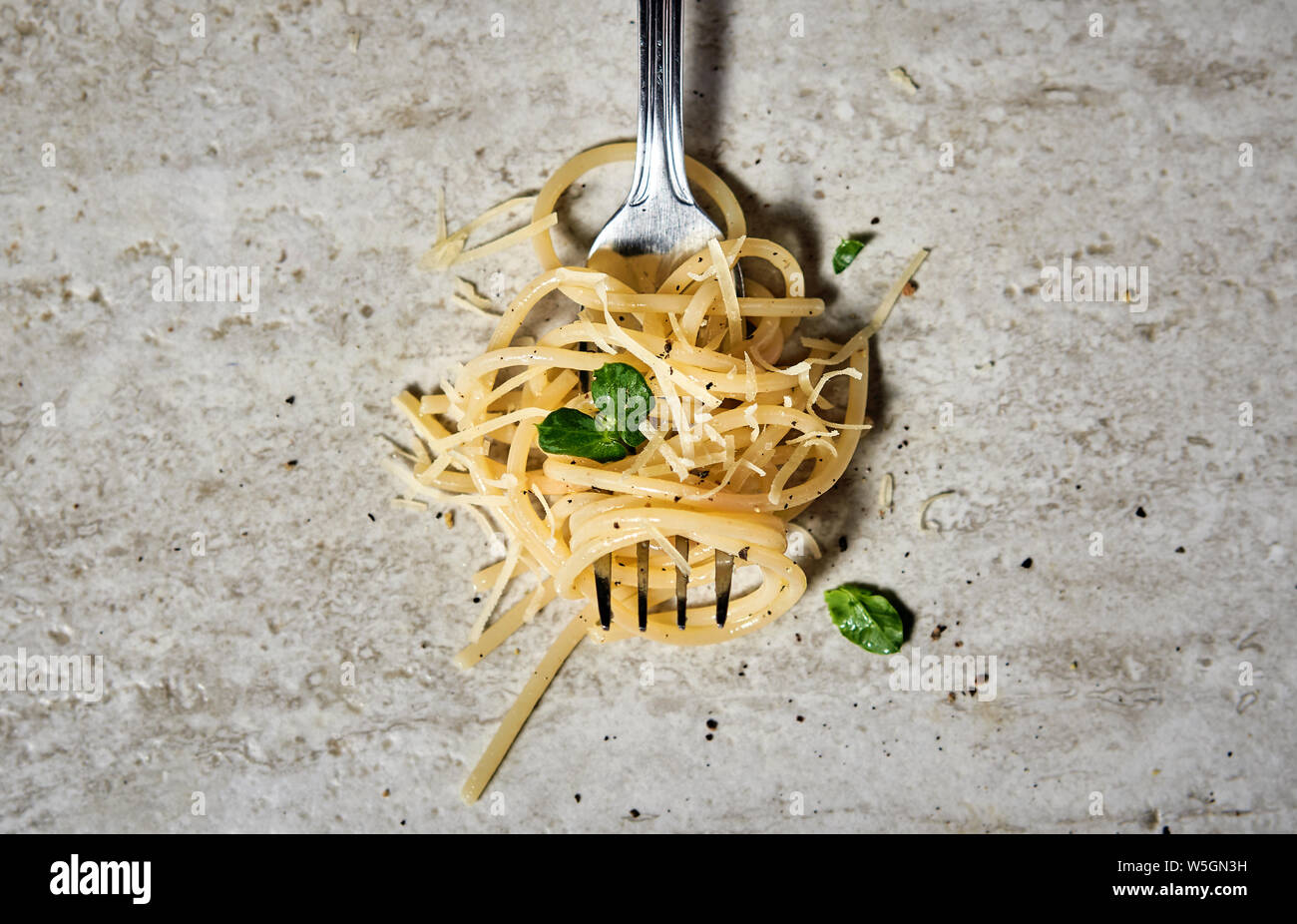 Fork spaghetti on table hi-res stock photography and images - Alamy