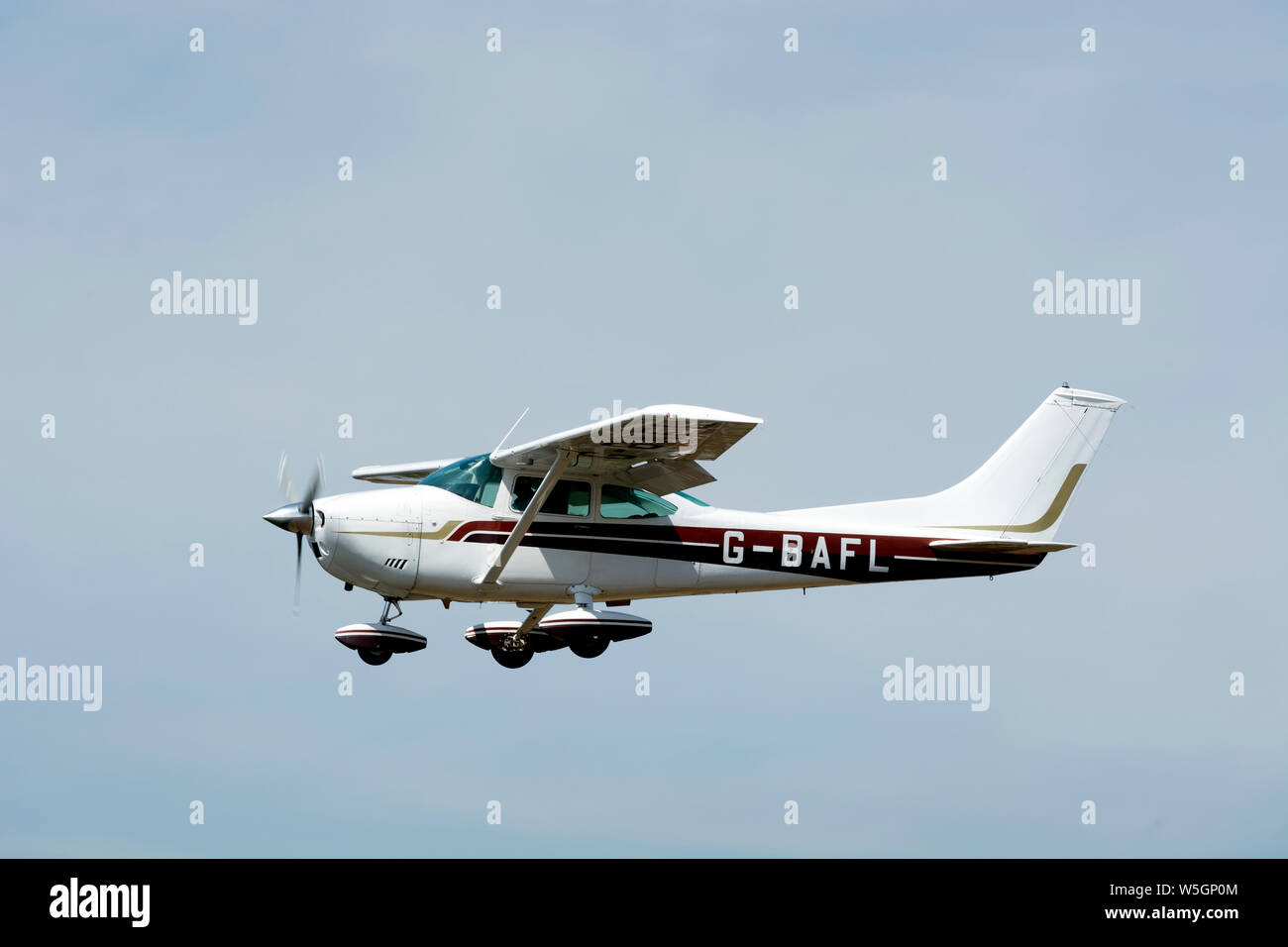 Cessna 182 hi-res stock photography and images - Alamy