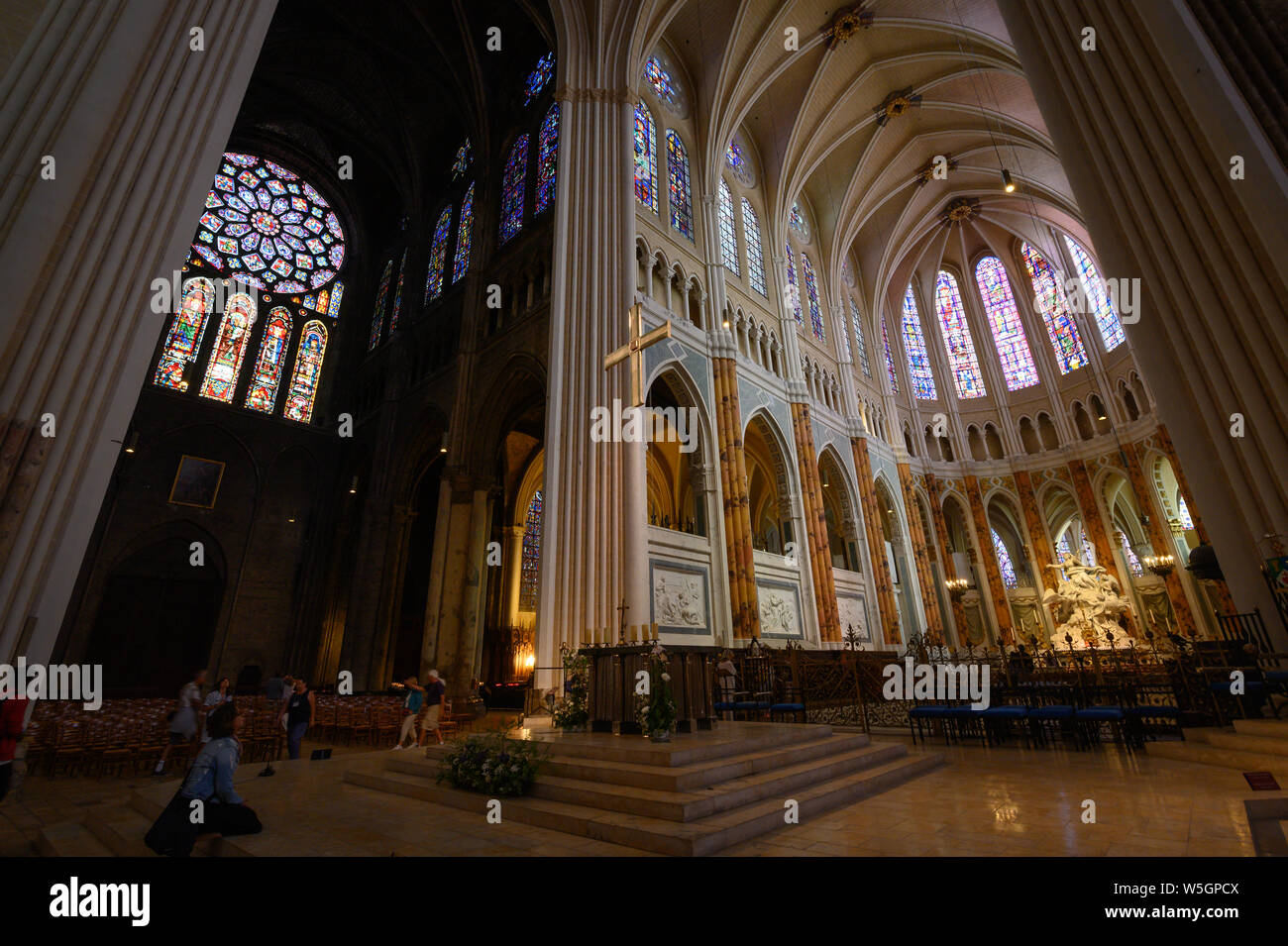 Chartres, France - Jul 2019: Interior of the Cathedral of Notre Dame ...