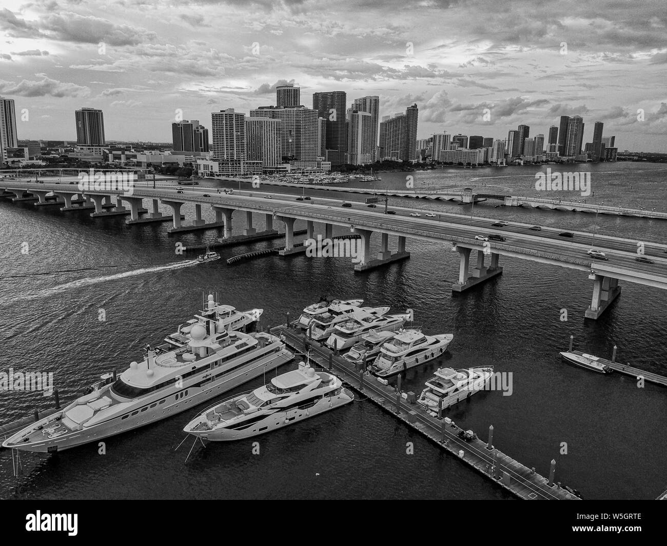 Panoramic view skyline miami Black and White Stock Photos & Images - Alamy