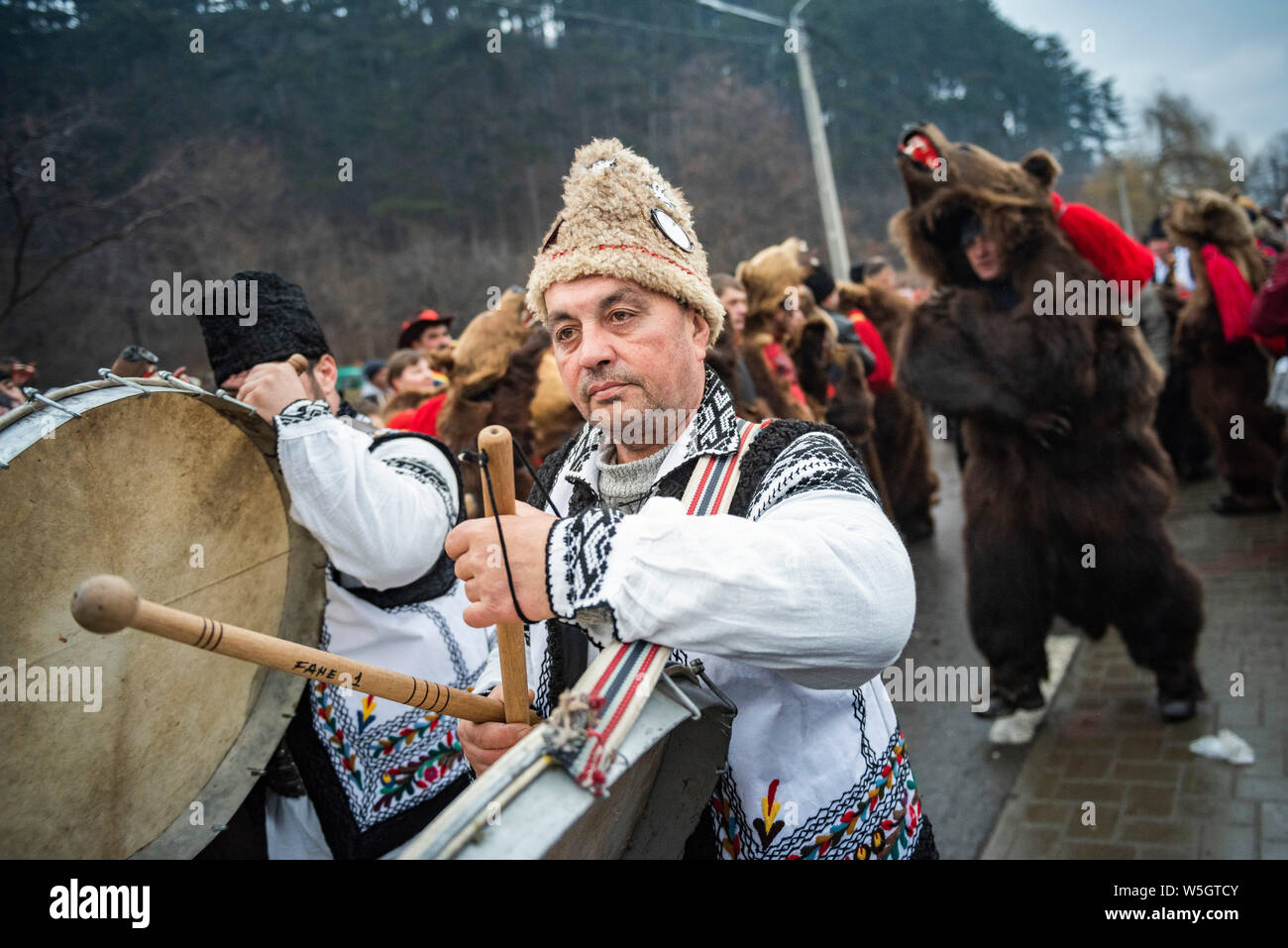 50 to 54 year hi-res stock photography and images - Alamy