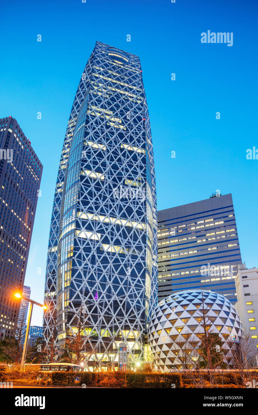 Mode Gakuen Cocoon tower, Fashion college building, Shinjuku, Tokyo, Japan, Asia Stock Photo - Alamy