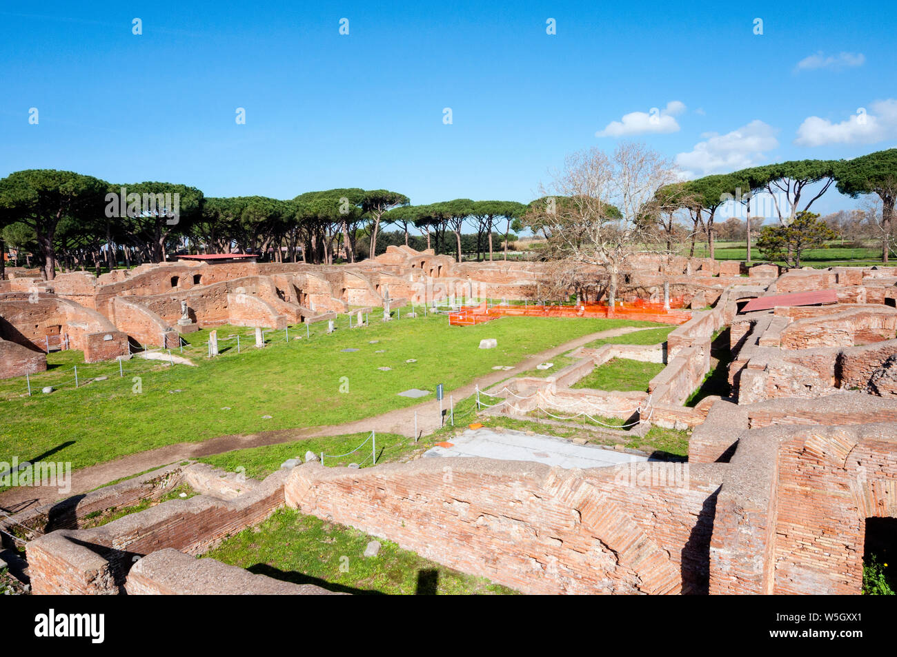 Baths of neptune hi-res stock photography and images - Alamy