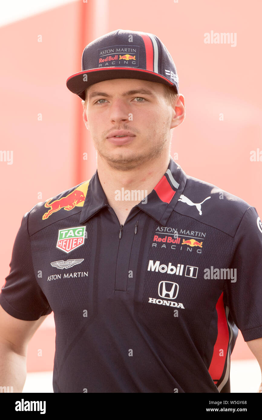 Red bull racing max verstappen half length portrait hi-res stock ...