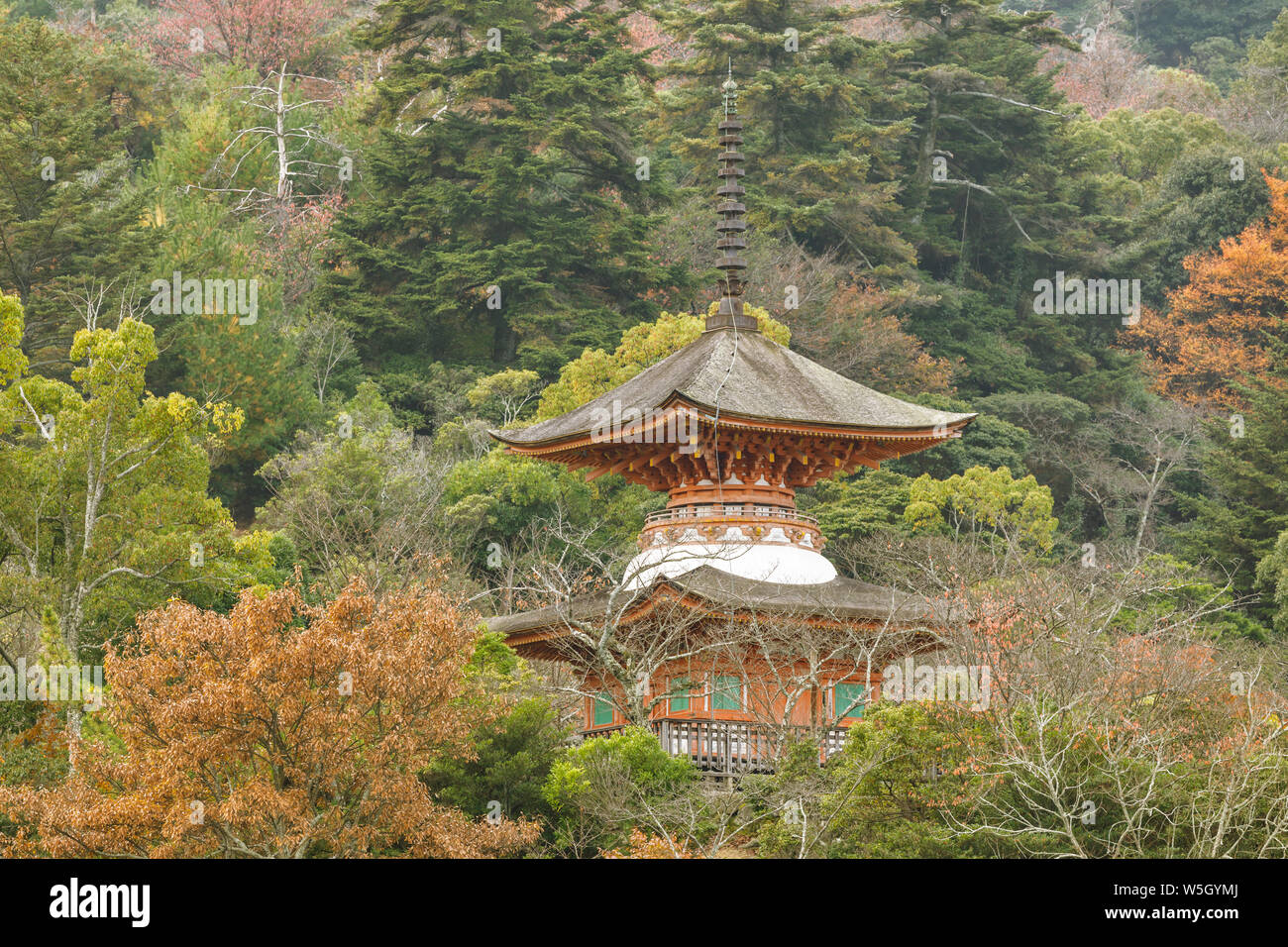 Tahoto Pagoda, Shinto shrine, Miyajima, Hiroshima Prefecture, Japan ...