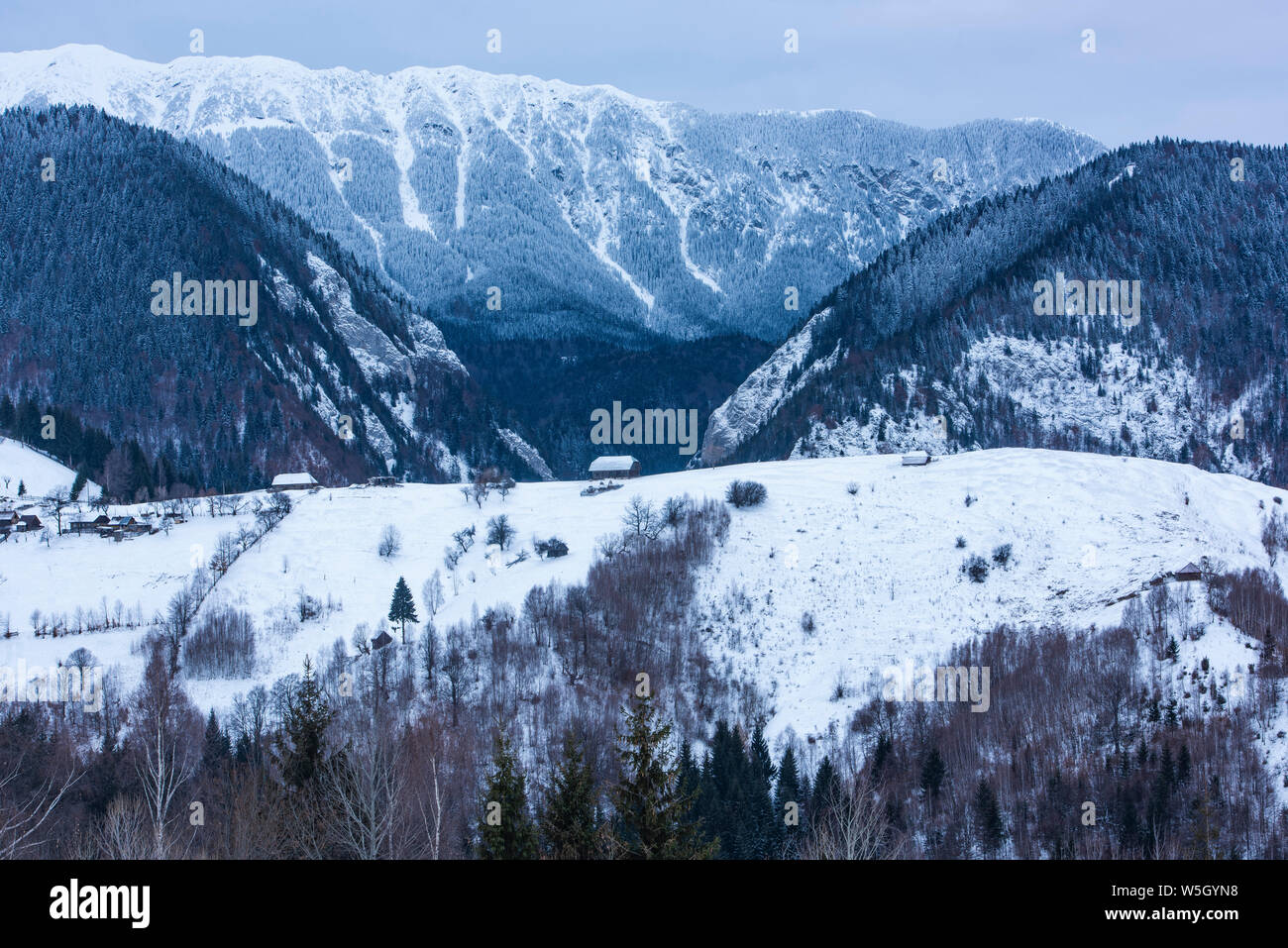 Pestera hi-res stock photography and images - Alamy