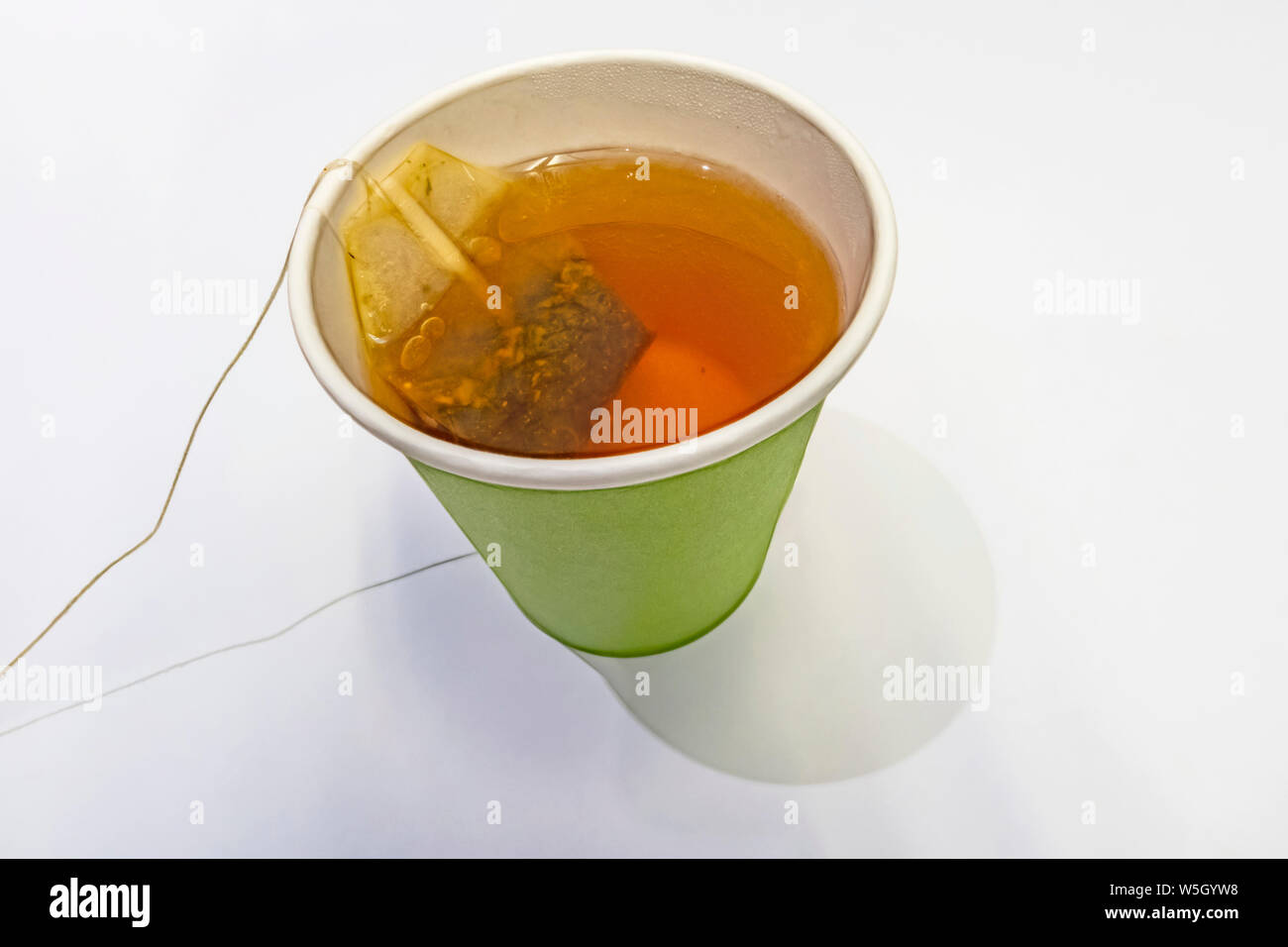 close up tea bag in paper cup Stock Photo - Alamy