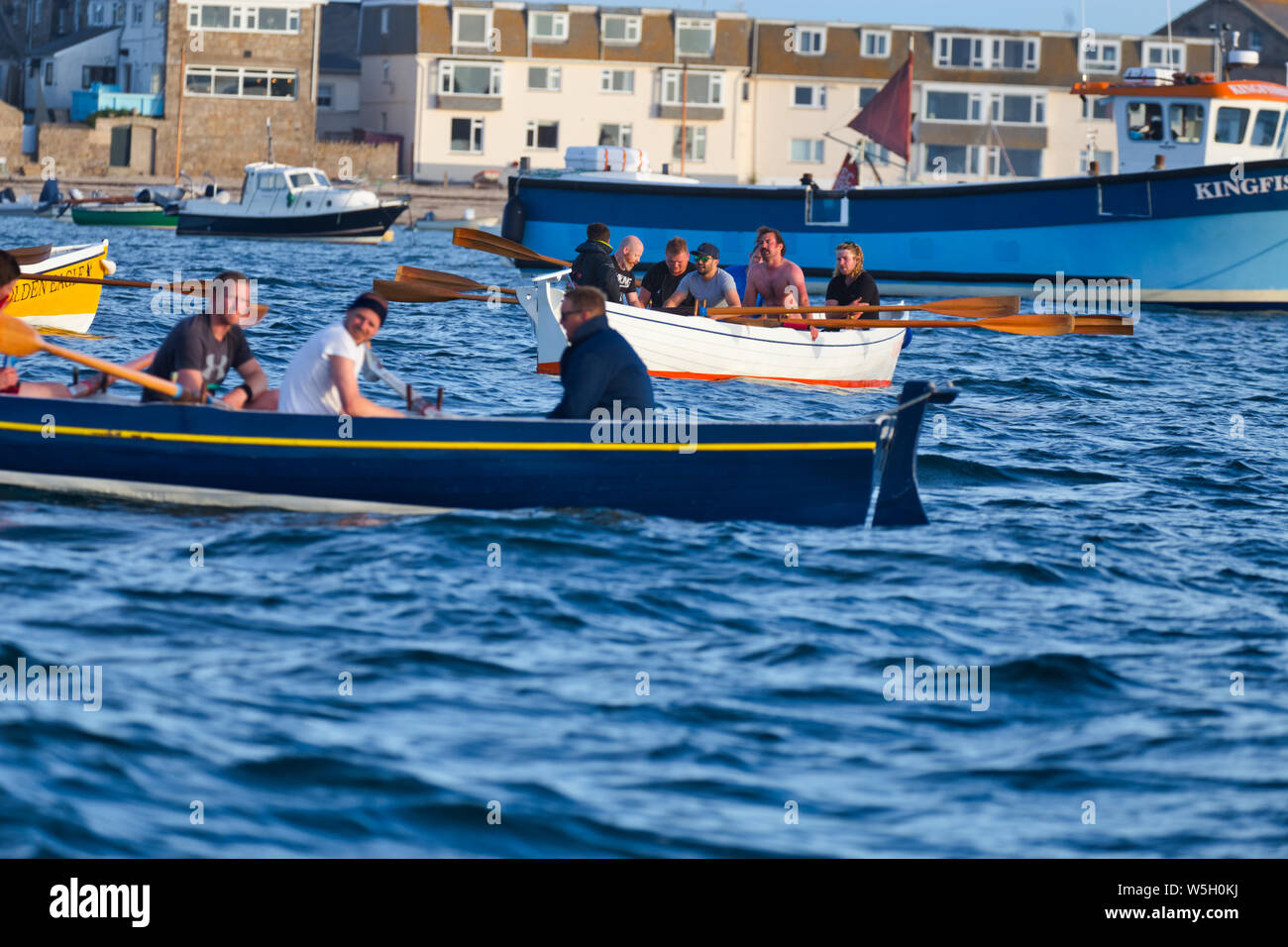 Offshore power boat racing hi-res stock photography and images - Alamy