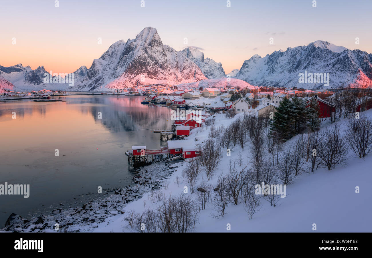 Reinefjord hi-res stock photography and images - Alamy