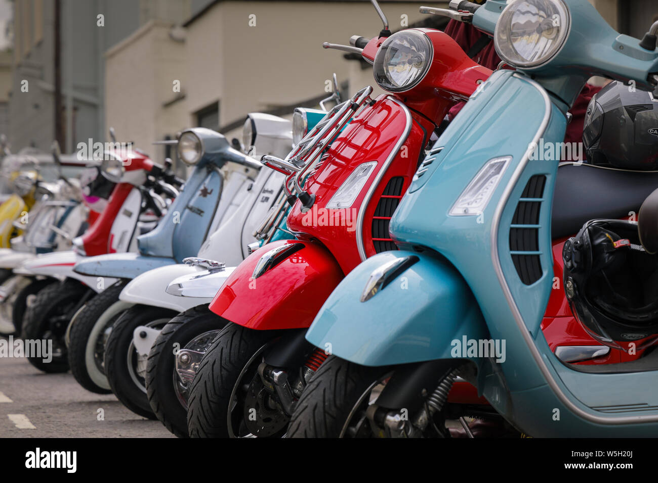 Vintage scooters hi-res stock photography and images - Alamy