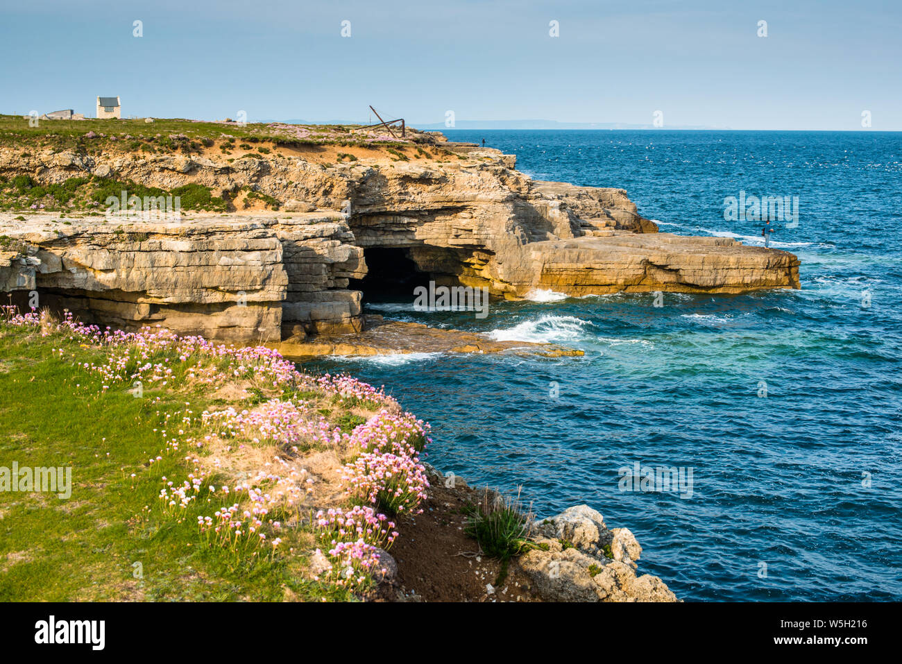 Oolitic limestone hi-res stock photography and images - Alamy
