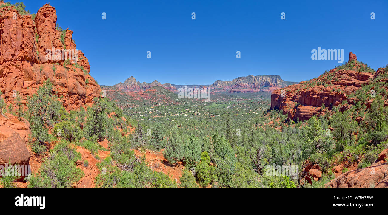 Twin buttes hi-res stock photography and images - Alamy