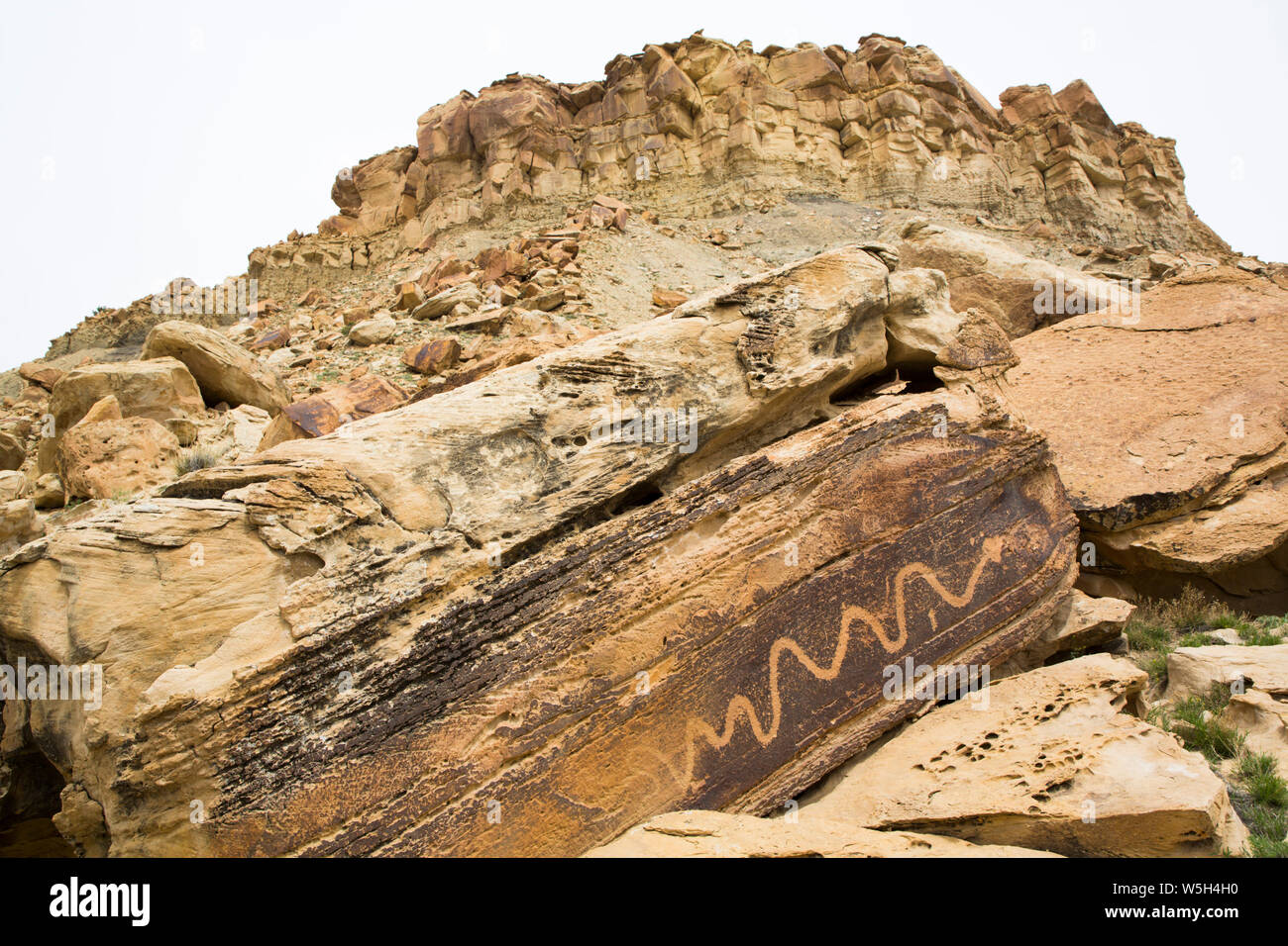 Snake petroglyph hi-res stock photography and images - Alamy