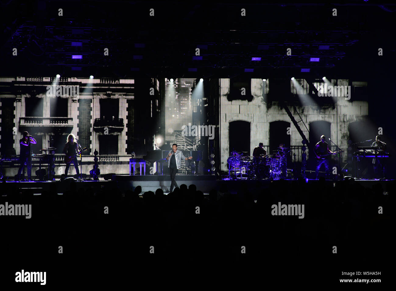 Hollywood FL, USA. 27th July, 2019. Lionel Richie performs on the Hello ...