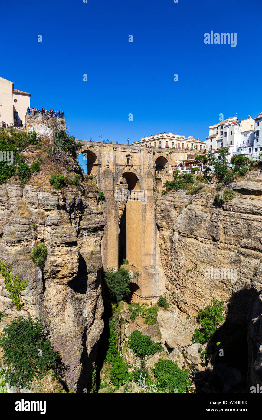 Puente popular hi-res stock photography and images - Alamy