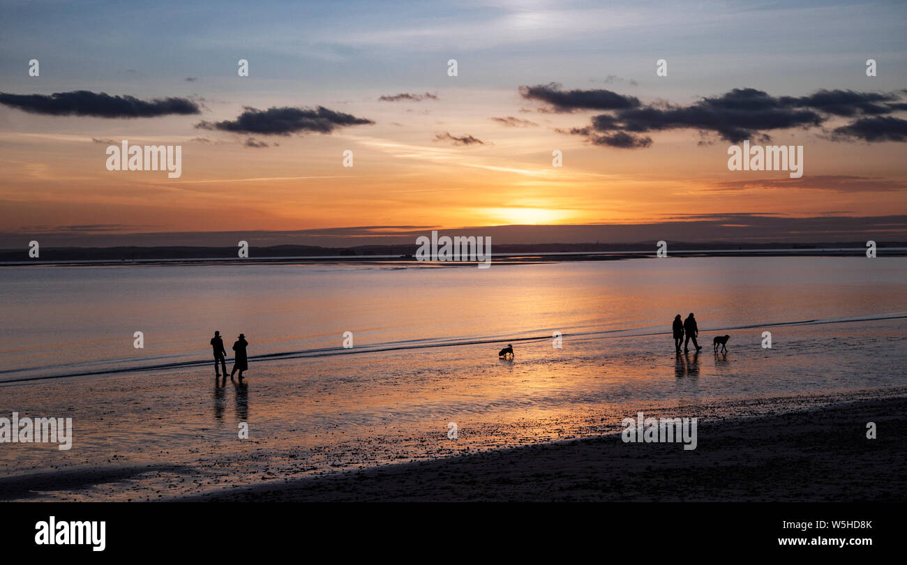 Peaceful sunset on water hi-res stock photography and images - Alamy