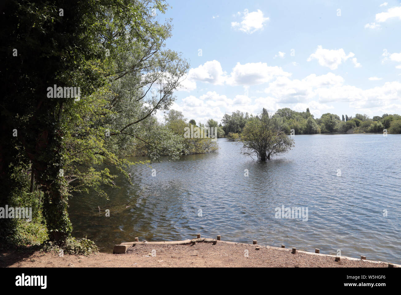 Leybourne Lakes Country Park Larkfield Kent Stock Photo - Alamy
