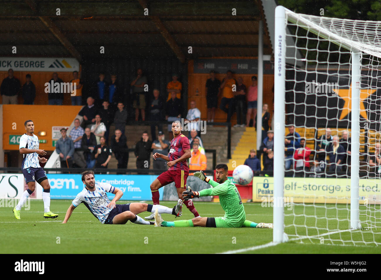 Football stadium wide shot hi-res stock photography and images - Alamy