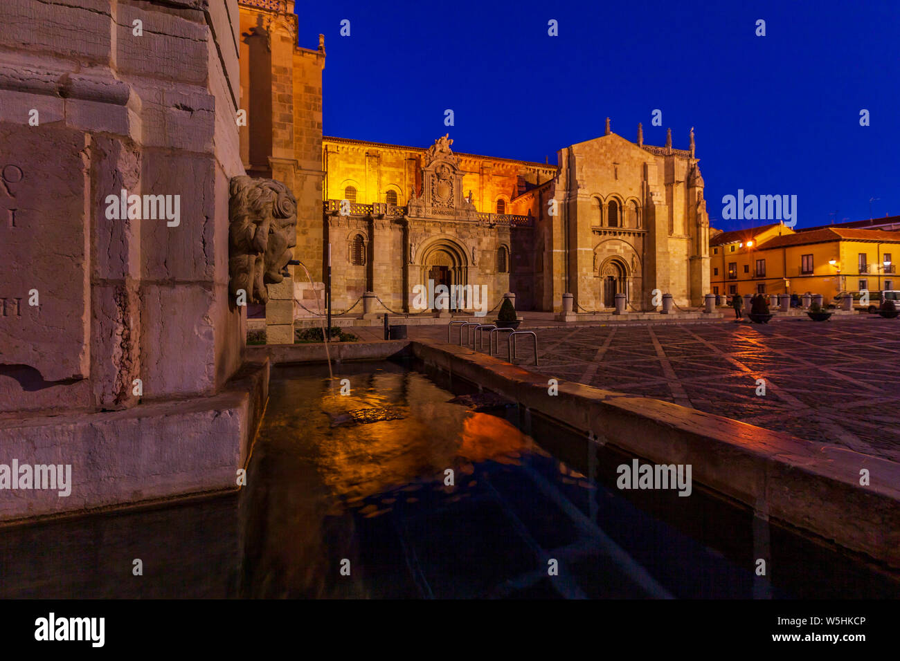 Old Leon High Resolution Stock Photography and Images - Alamy