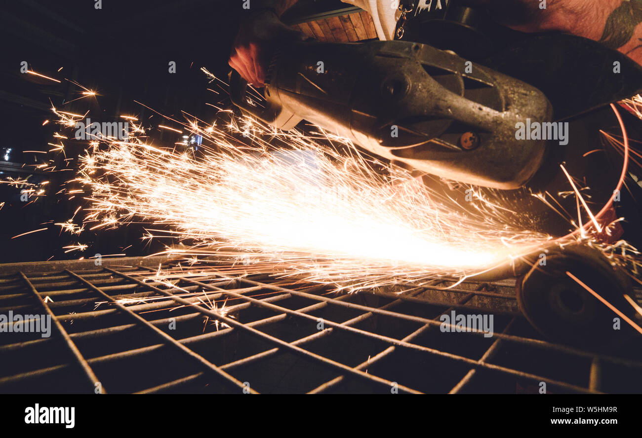 Throwing sparks hi-res stock photography and images - Alamy