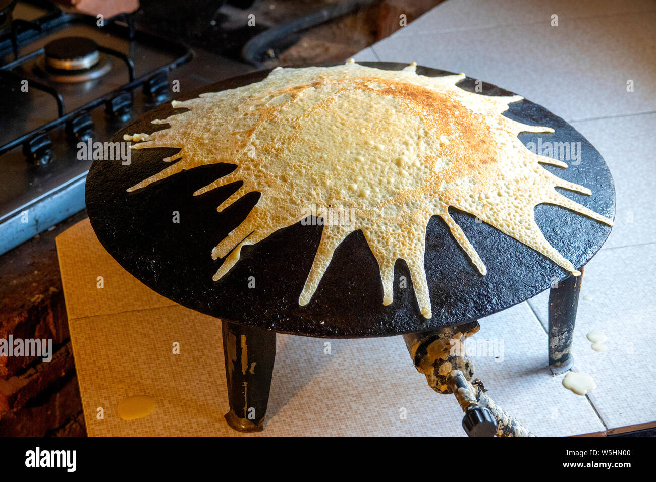 Saj frying pan hi-res stock photography and images - Alamy