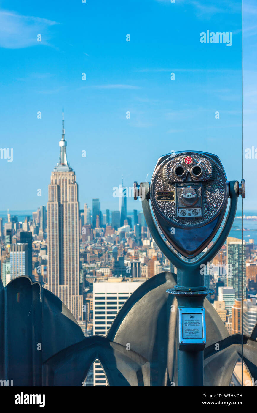 Coin center hi-res stock photography and images - Alamy