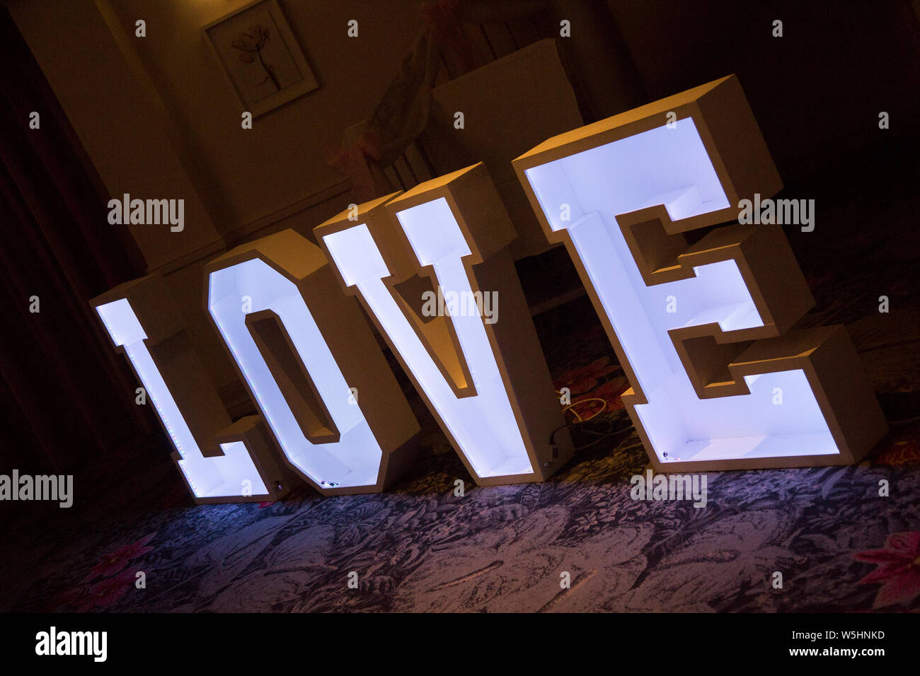 Large letters at a wedding hi-res stock photography and images - Alamy
