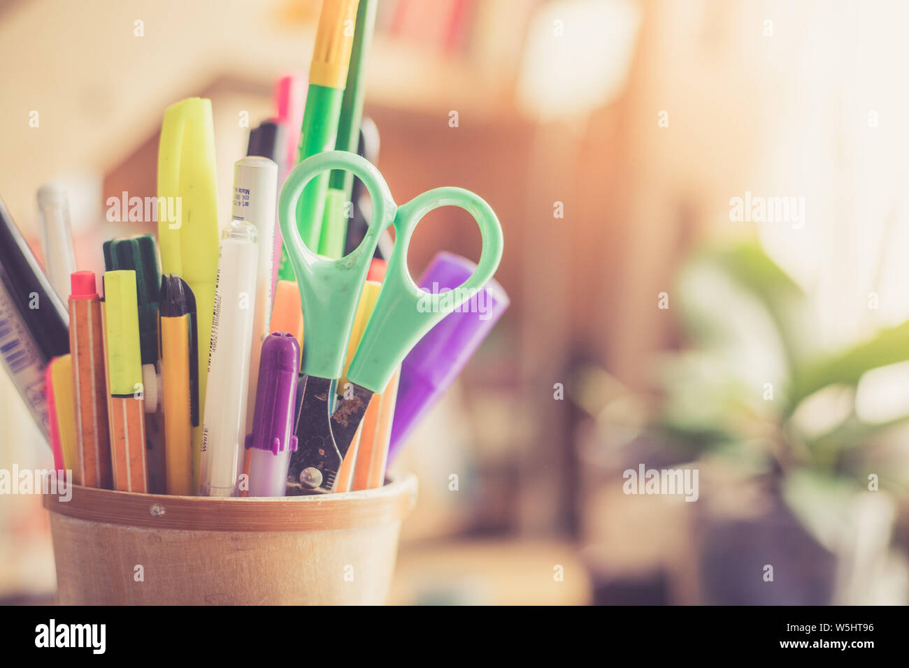 Tinker material hi-res stock photography and images - Alamy