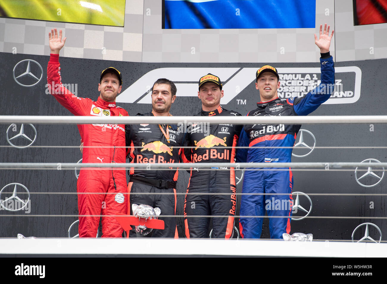 Formula 1 race engineer hi-res stock photography and images - Alamy