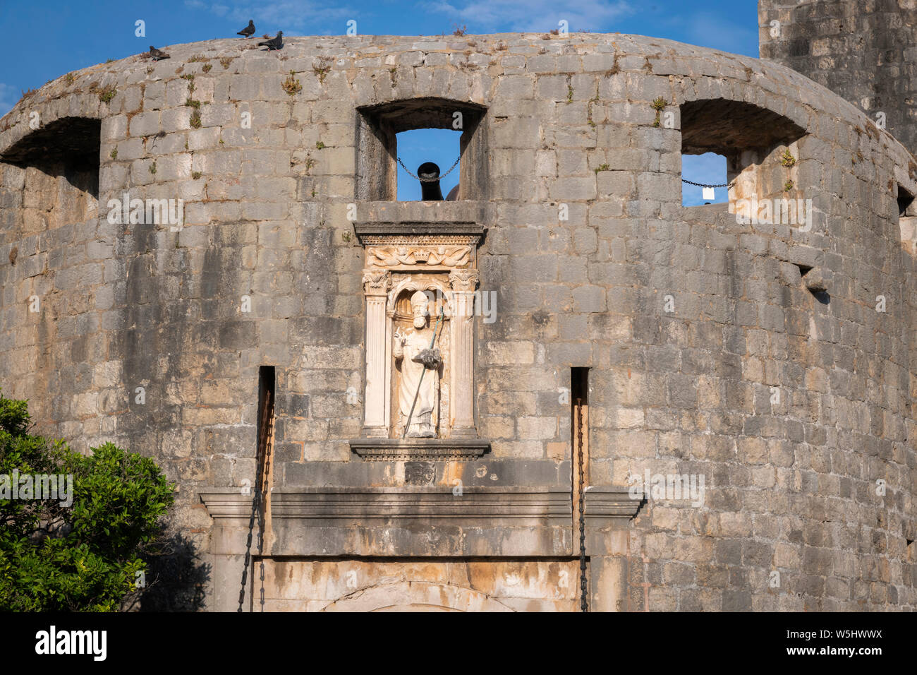 Pile Gate, Dubrovnik old town Croatia Stock Photo - Alamy