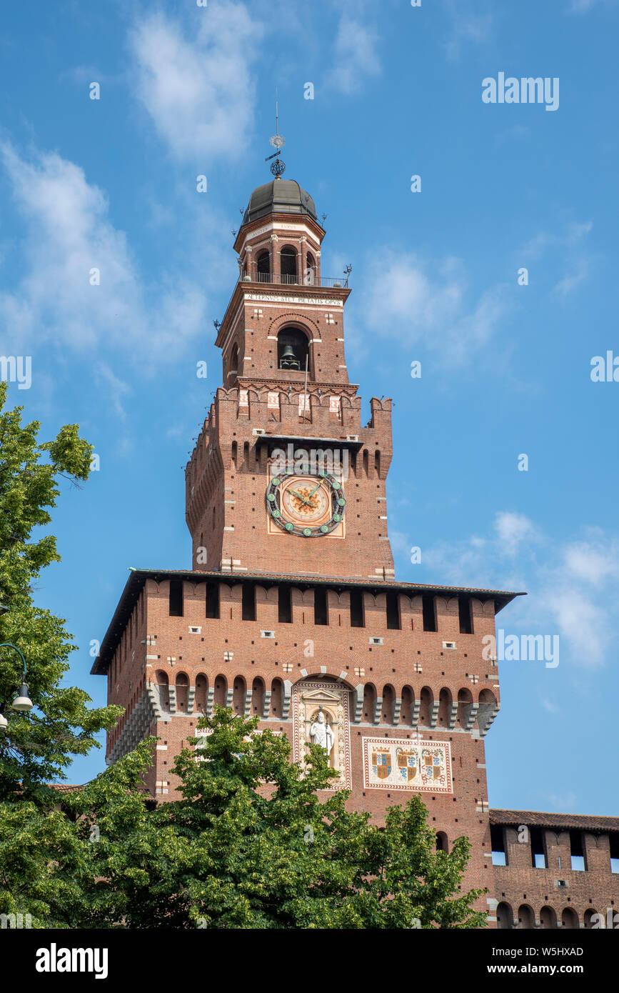 Sforza Castle (Castello Sforzesco) This castle was built by Sforza ...