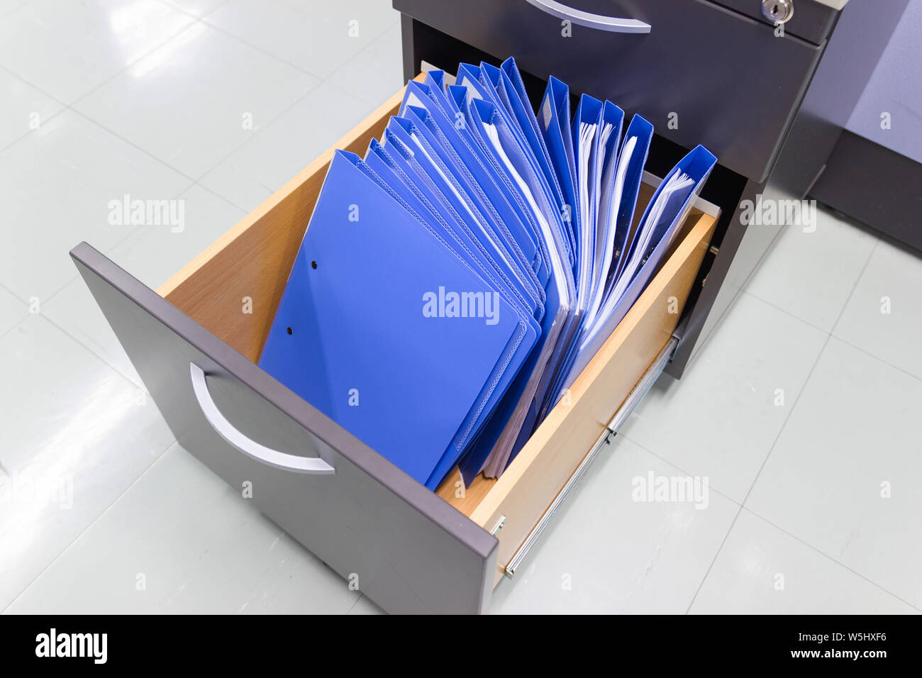 Data storage retention hi-res stock photography and images - Alamy