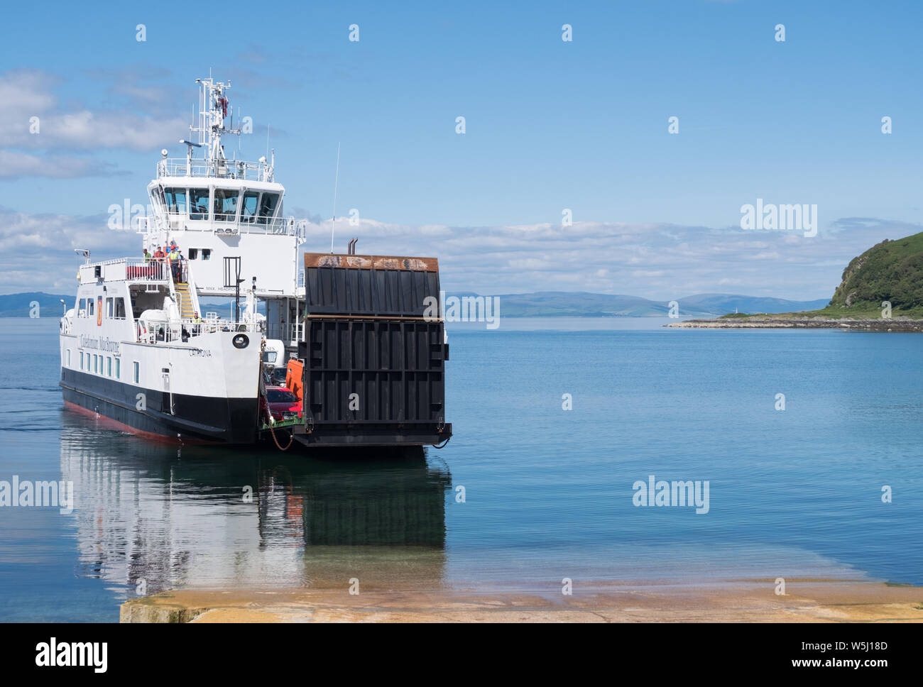 Claonaig to lochranza ferry isle of arran hi-res stock photography and ...