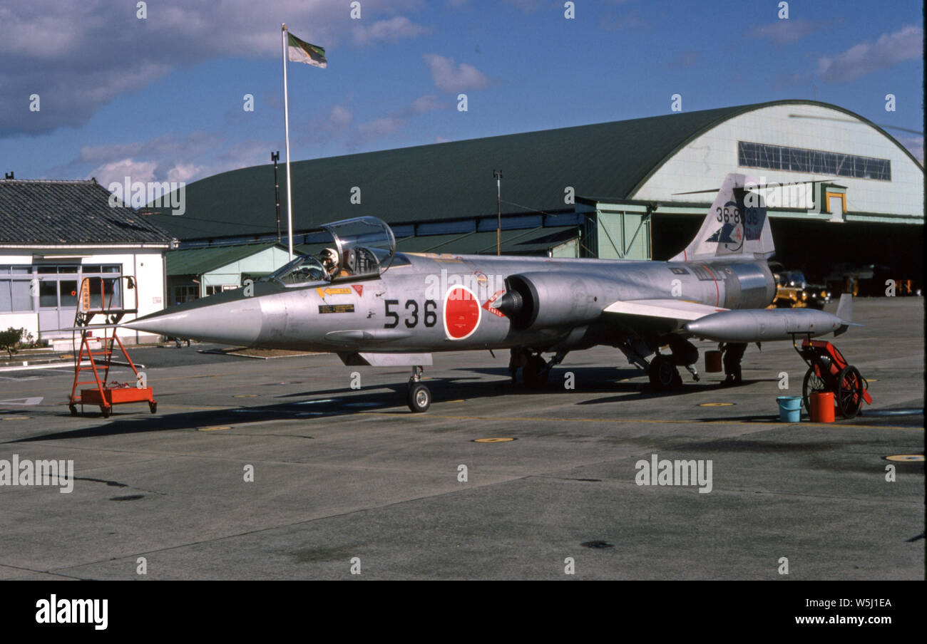 Japanische Luftwaffe JASDF Lockheed F-104J Starfighter 536 - Japanese ...