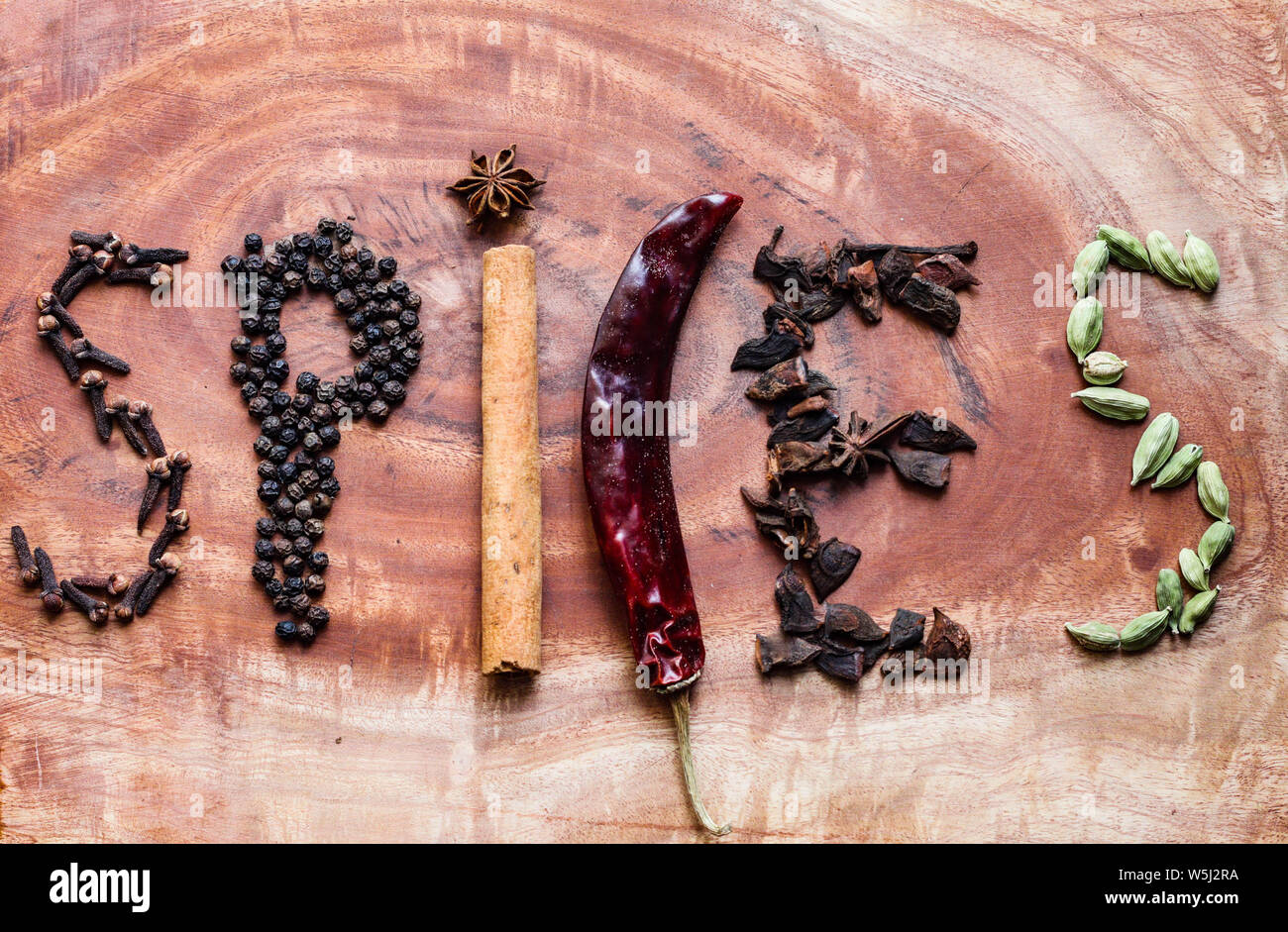 Typical ingredients for a garam masala black peppercorns, mace ...