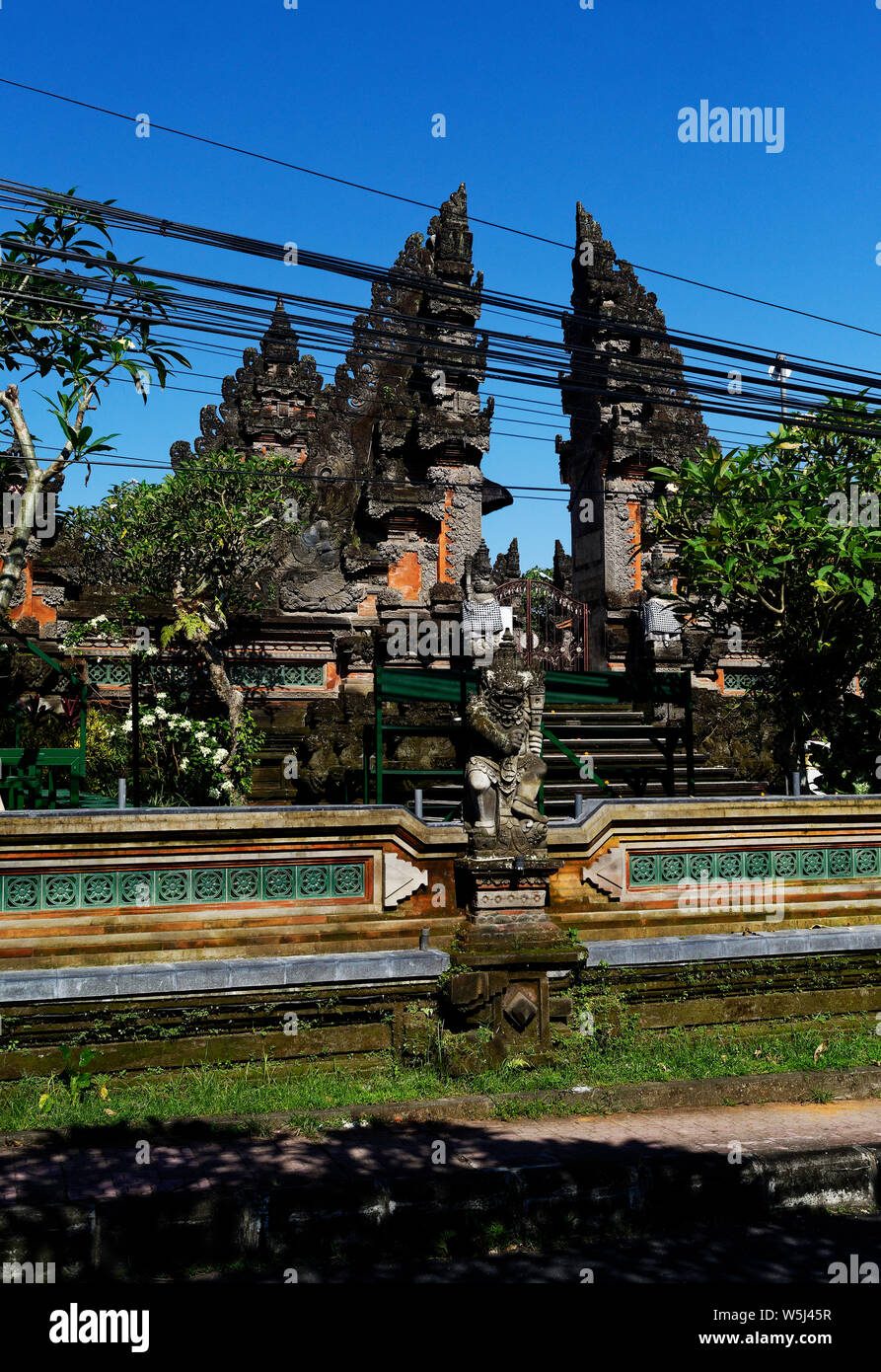 Ubud houses hi-res stock photography and images - Alamy