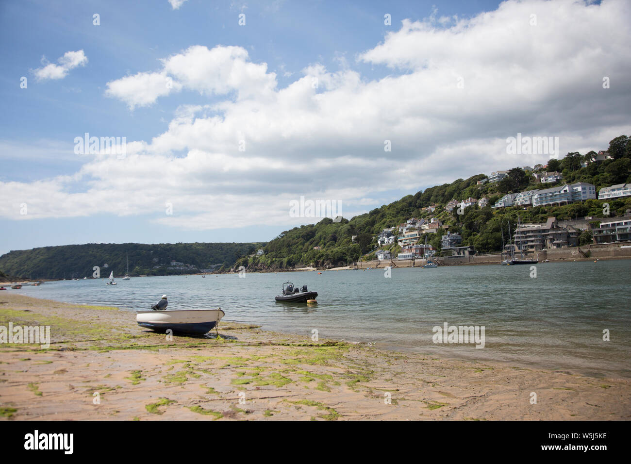 Salcombe Estuary, Salcombe Devon, English seaside town in summertime ...