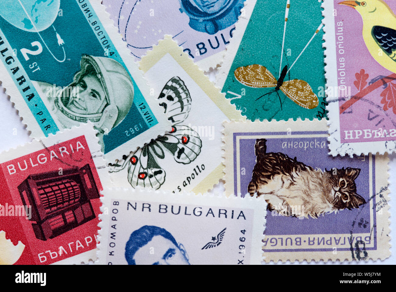 Postage stamps bulgaria hi-res stock photography and images - Alamy