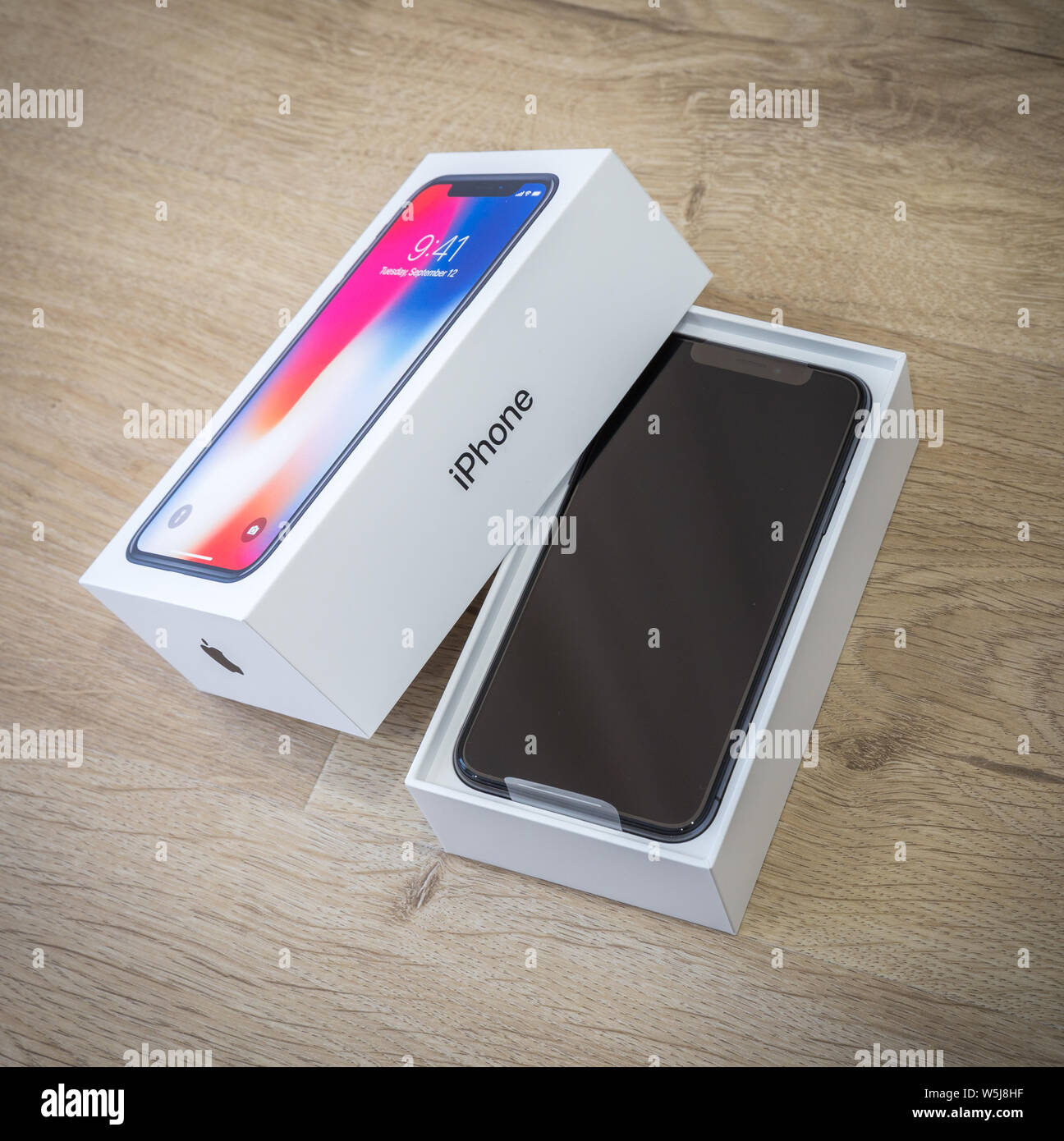 Apple iphone 10 box hi-res stock photography and images - Alamy