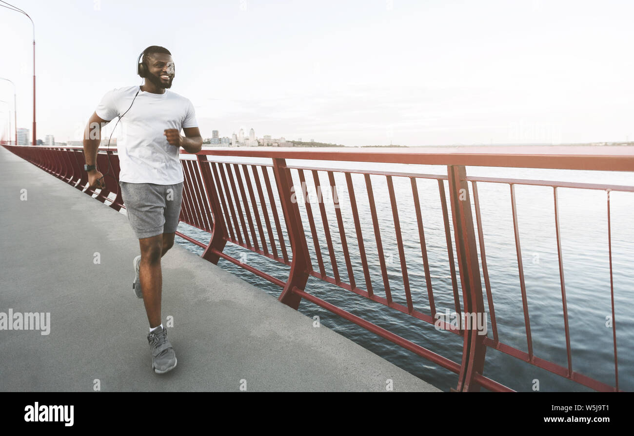 Enjoying run young smiling hi-res stock photography and images - Alamy