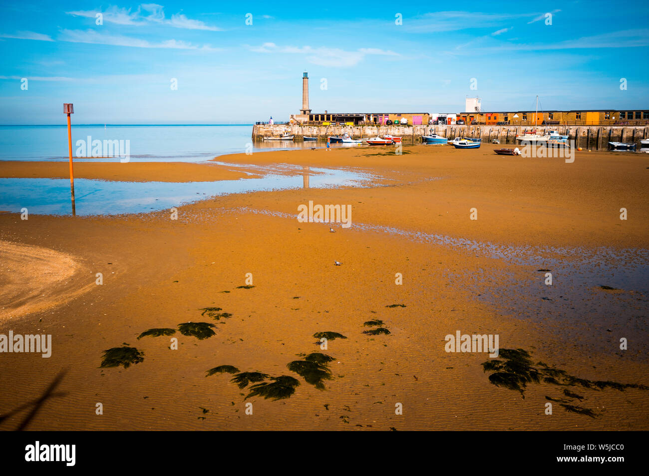 Margate beach hi-res stock photography and images - Alamy