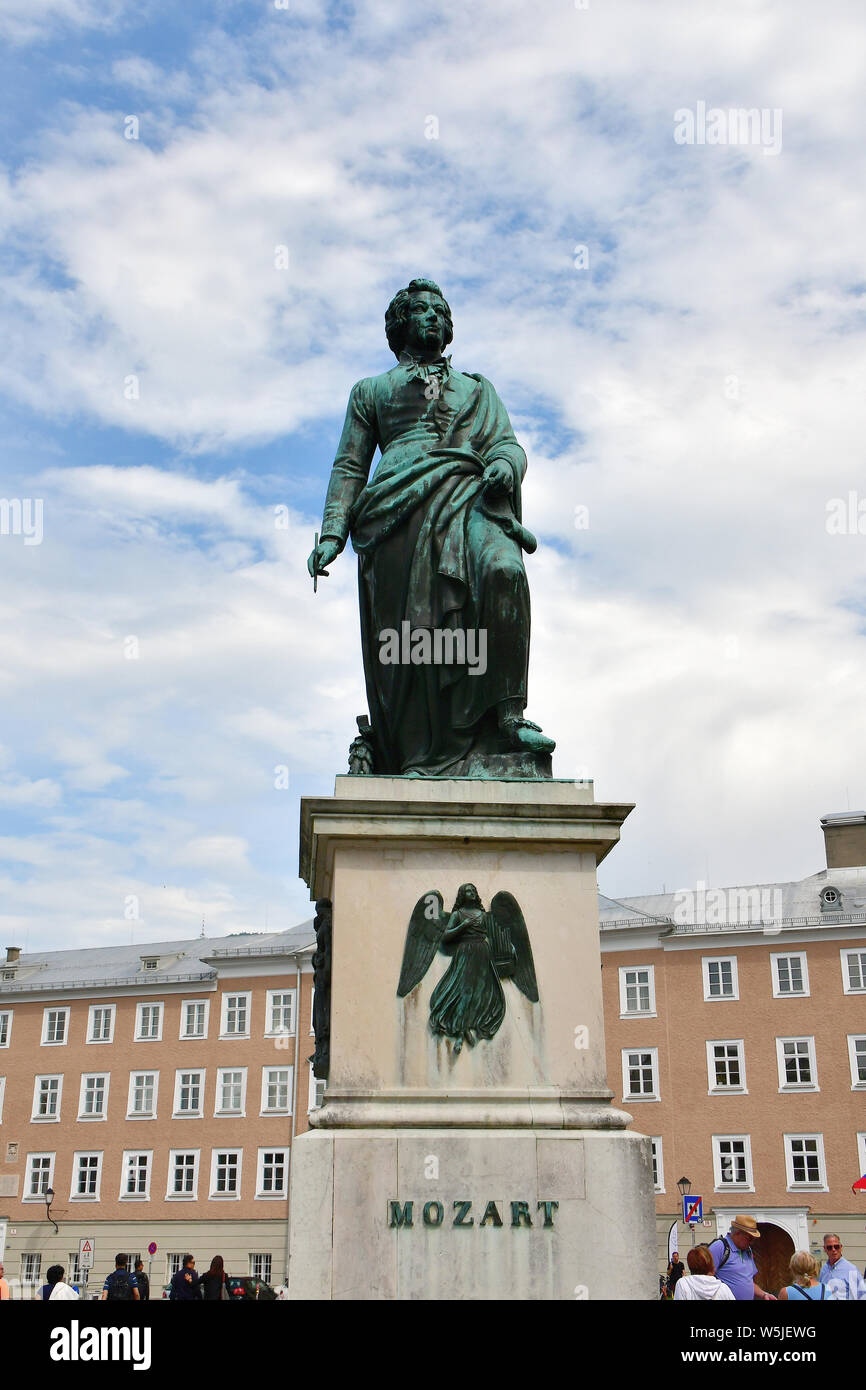 Statue of Wolfgang Amadeus Mozart, Salzburg, Austria, Europe, UNESCO ...