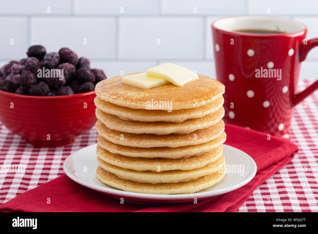 Brunch tablecloth hi-res stock photography and images - Alamy