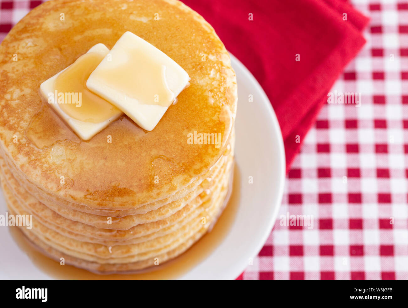Running with pancakes hi-res stock photography and images - Alamy