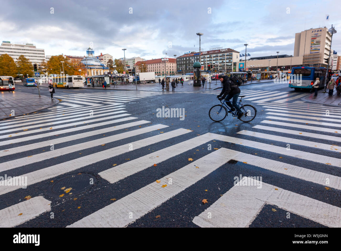 Streets aurakatu and eerikinkatu hi-res stock photography and images ...